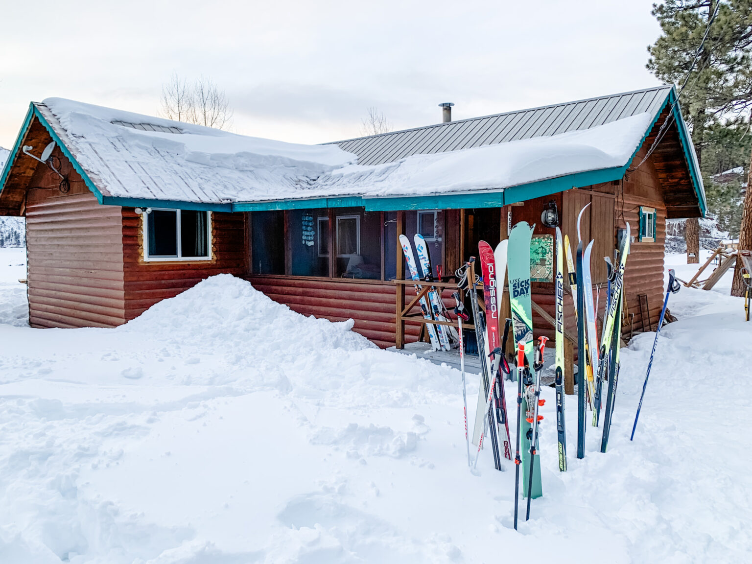 Vallecito Huts at Croll Cabins – Where Relaxation and Adventure Meet